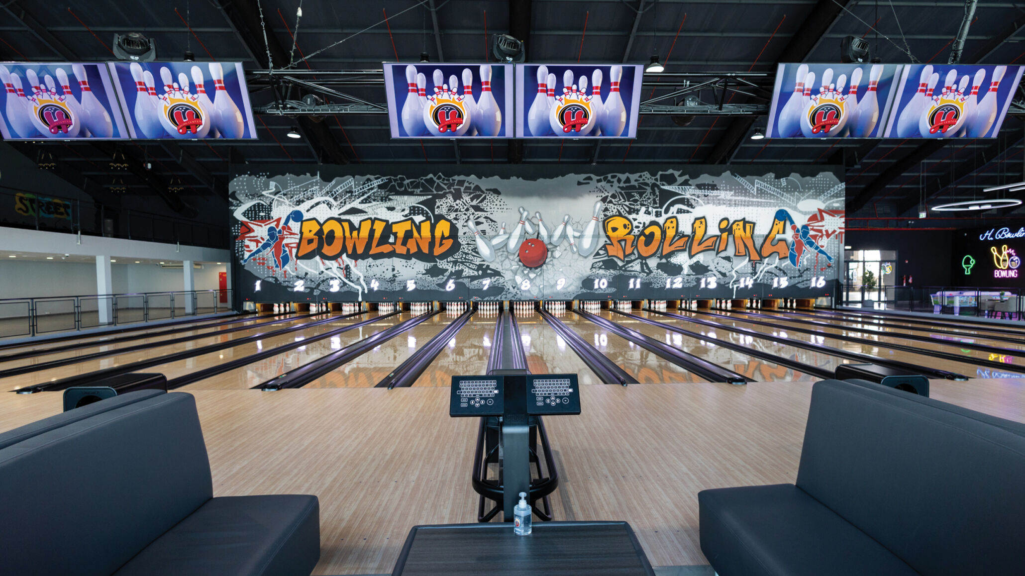 H Bowling - Dubai, UAE | Brunswick Bowling