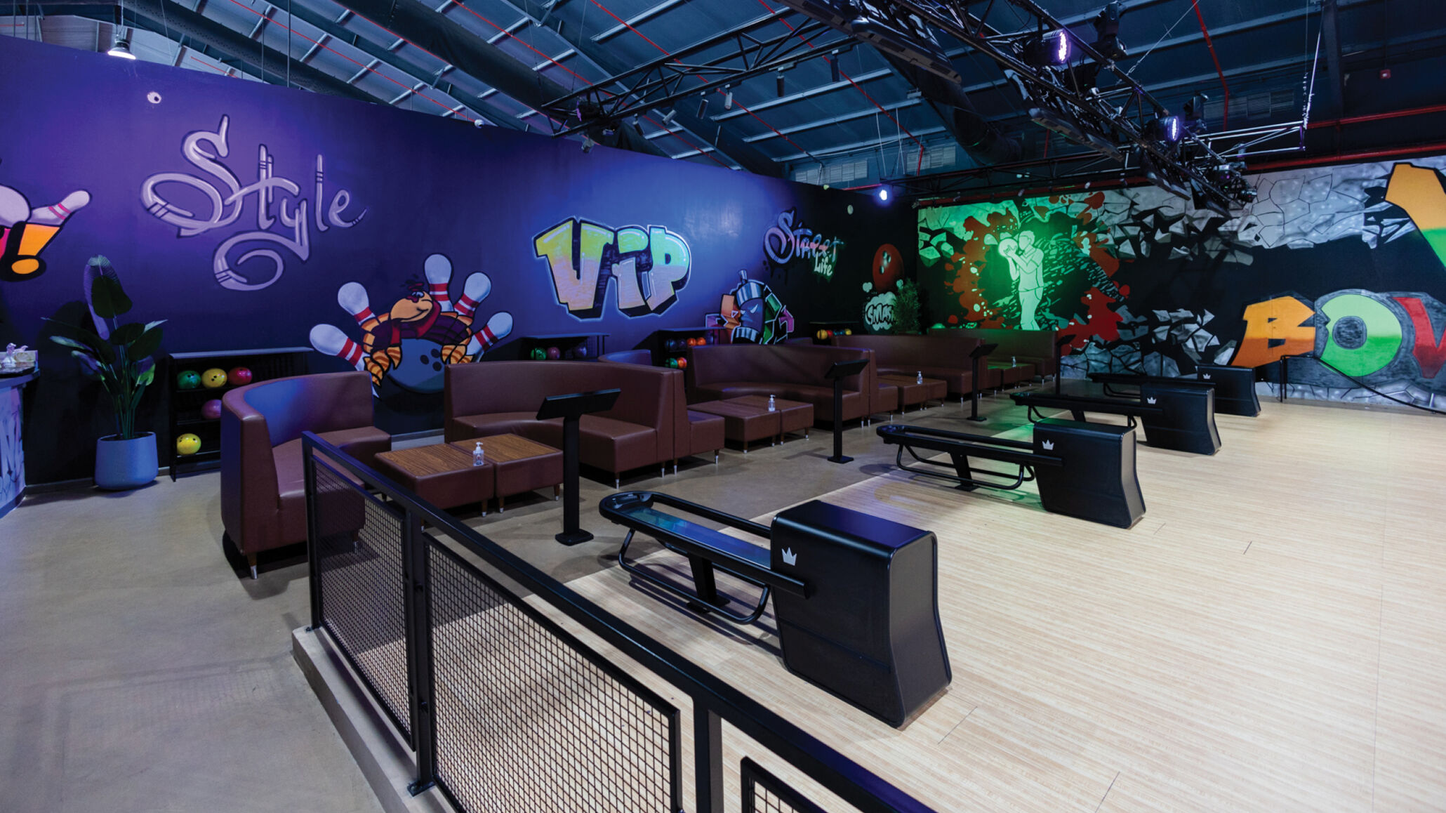 H Bowling - Dubai, UAE | Brunswick Bowling